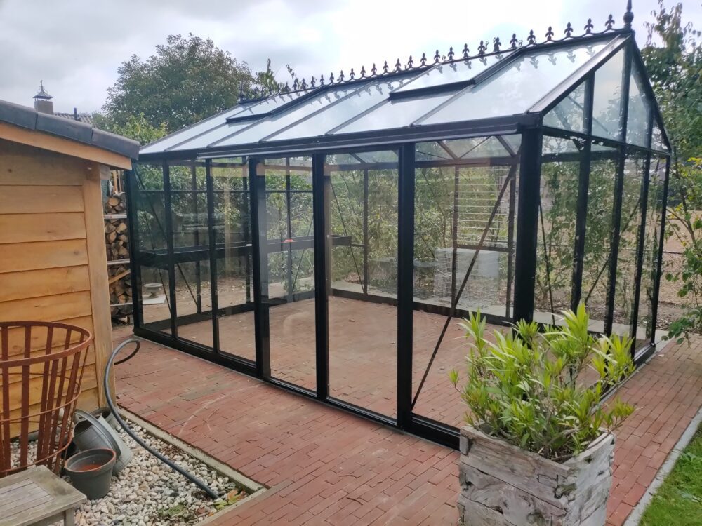 Janssens Hobbykas Helios Master Victorian MV34, afmeting 310 x 458 cm