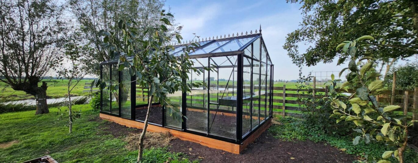 Janssens Hobbykas Helios Master Victorian MV36, afmeting 310 x 606 cm